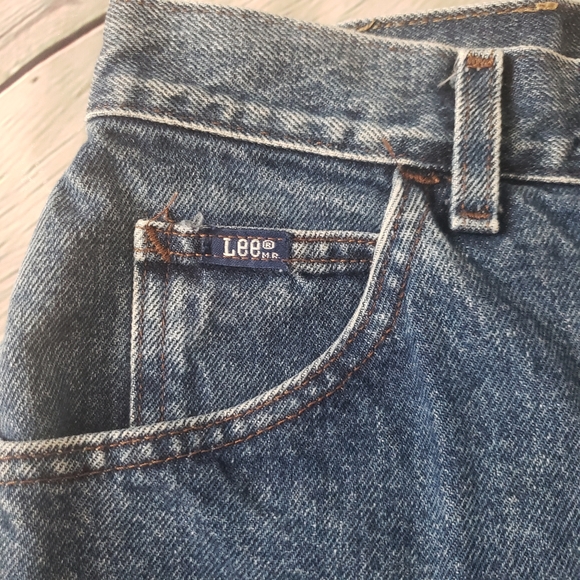 Lee | Shorts | Lee Vtg High Rise Mediumwash Jean Shorts Size 2m | Poshmark